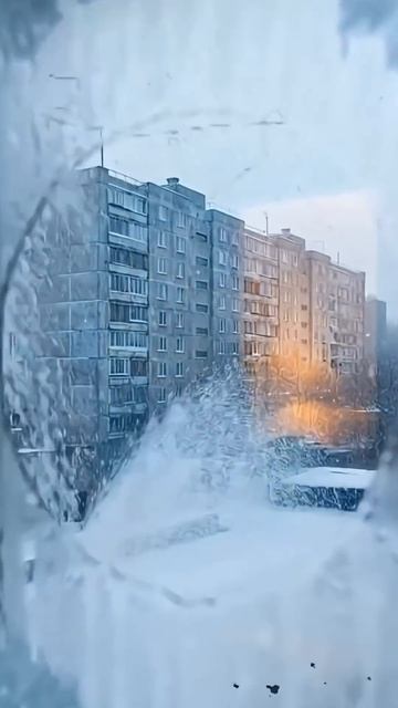 Почему иностранцы СМЕЮТСЯ над советскими окнами  🤯 Гениальная тайна форточки!