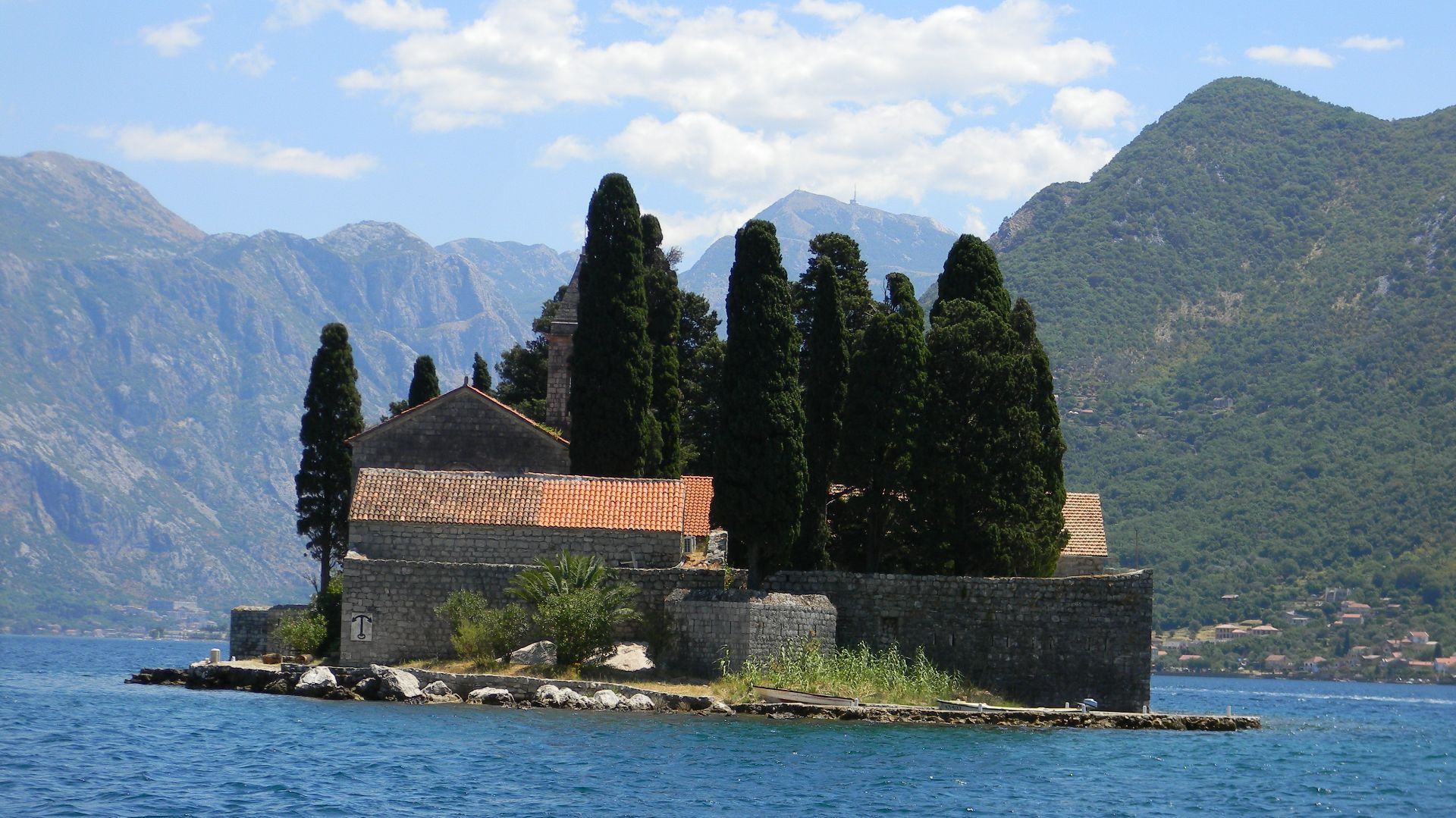 Боко-Которская бухта (Черногория)