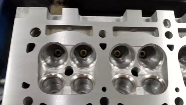 Ремонт ГБЦ K4M всё началось с проблемы: Задиры на шейках постелей распредвалов