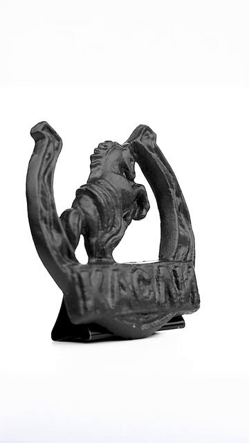 Магнит чугунный "Конь с подковой". Артикул 200256. https://феникс.art