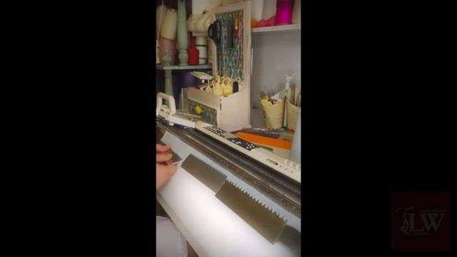 Такие разные Деккера для вязальной машины