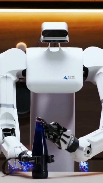 Такой робот станет желанным приобретением для каждого. Он умеет пиво открывать. 🤣