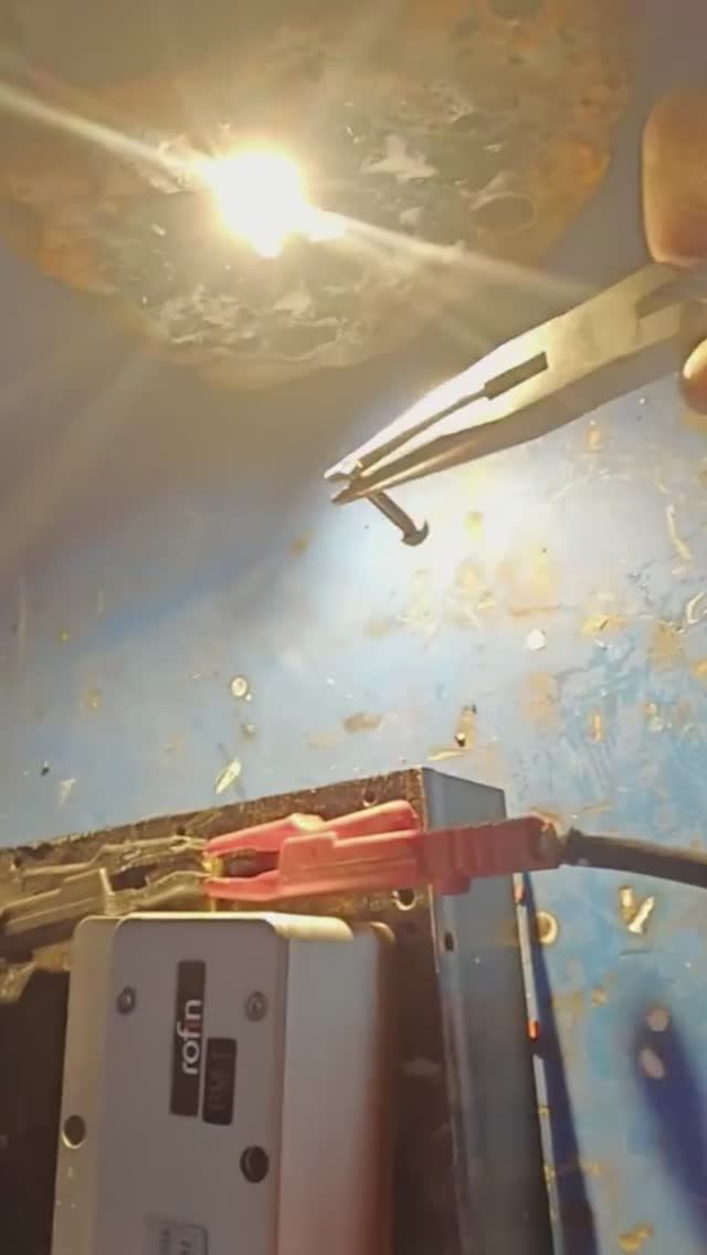 Болт и 320Вт оптической мощности от лазерного диода Rofin Coherent