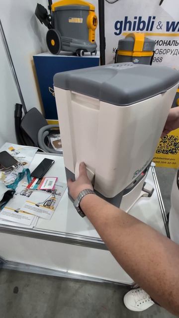 Обзор пылесоса Ghibli BRICIOLO для парикмахерских