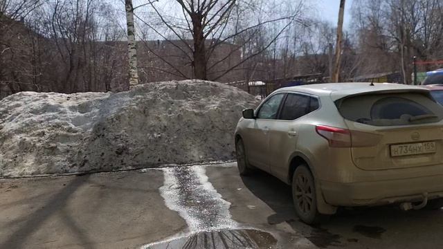 №1992 Двор П. Осипенко 48. 31 марта 2026 г., 12:12:12 VID_20260331_121019527