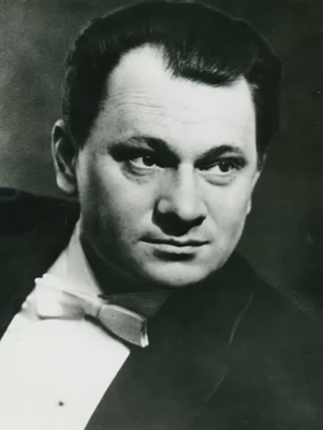 Генна́дий Миха́йлович Пища́ев( тенор- альтино)