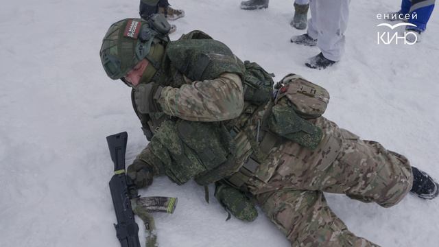 Енисейский меридиан. Фронту. Марат Винский: с блокнотом и автоматом