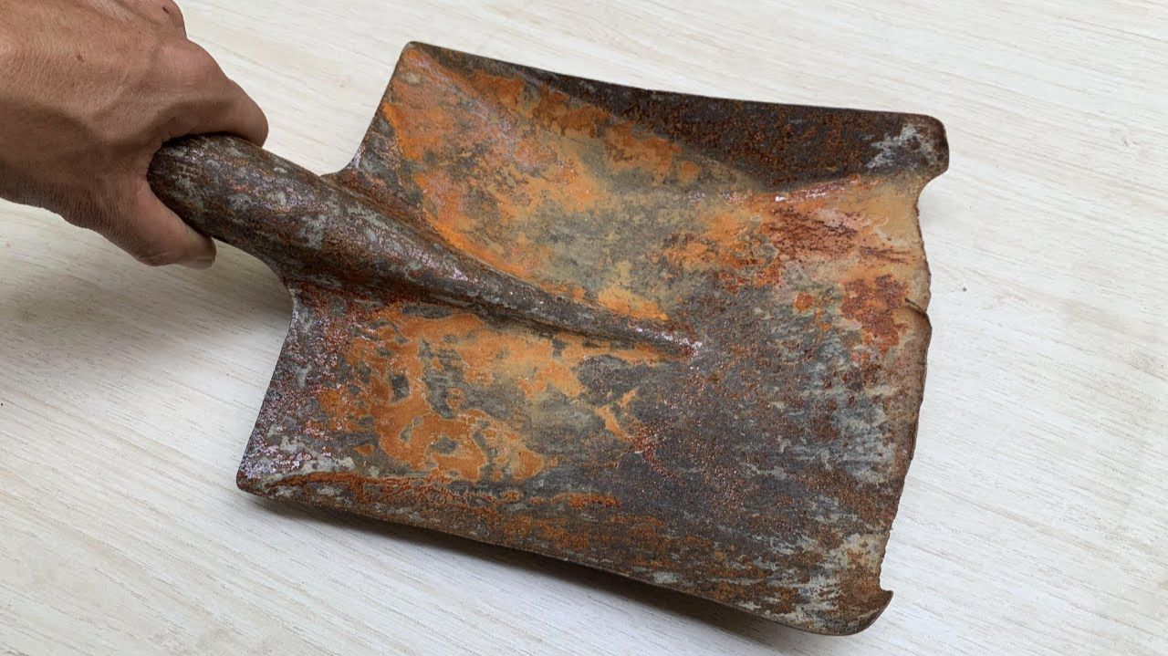 Никогда не выбрасывайте старую лопату, она еще может вам послужить