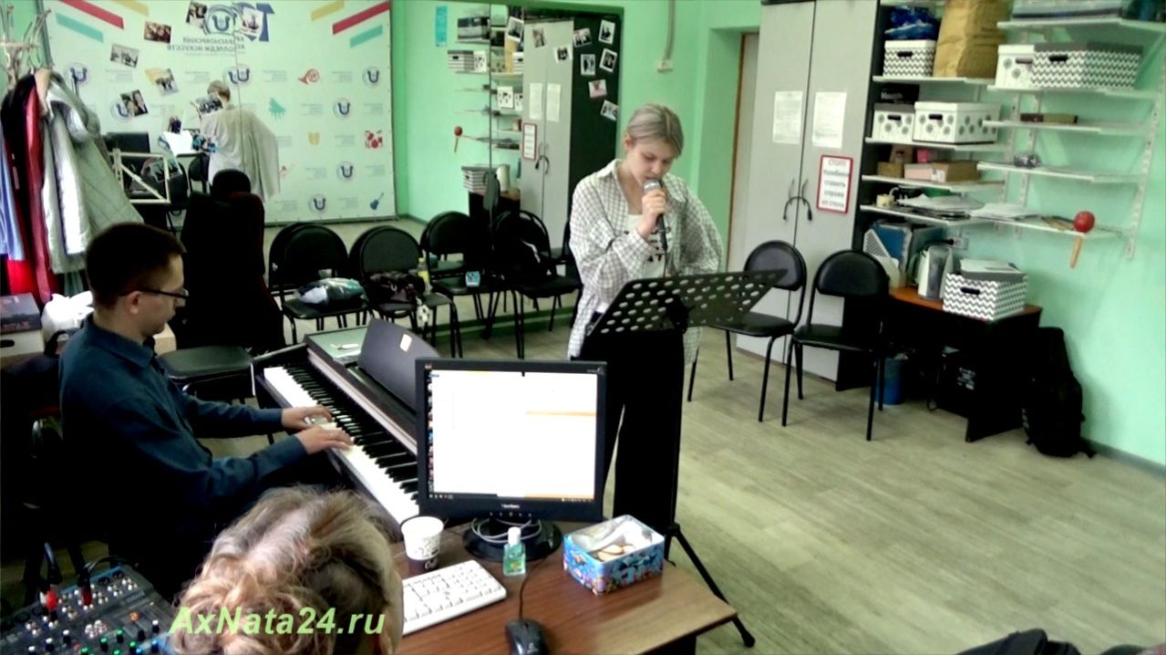 Джаз.стандарт Помню апрель -9. Небо тебе-9. Сутки до зачёта. Блюз для концерта. Анастасия Щелканова