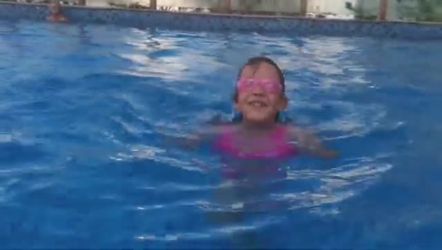 Бассейн МОРЕСупермаркет АНАНАС