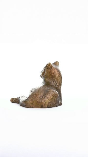 Статуэтка бронзовая "Кошка лежит". Артикул 300070. https://феникс.art