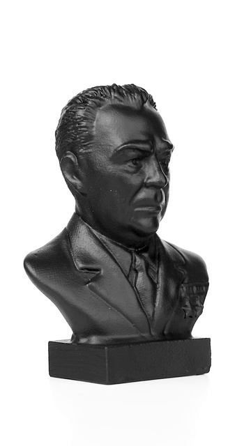 Бюст чугунный "Брежнев Л.И.". Артикул 200250. https://феникс.art