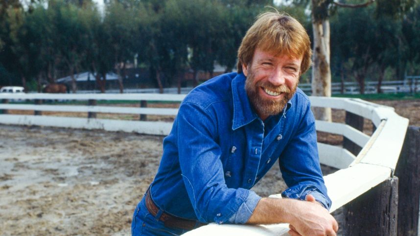 Более 70 миллионов долларов: кто может претендовать на наследство Чака Норриса