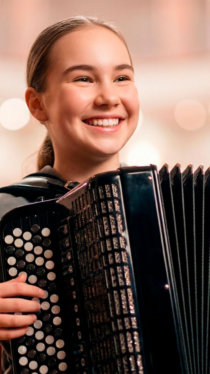 РУССКАЯ НАРОДНАЯ ПЕСНЯ Тонкая рябина