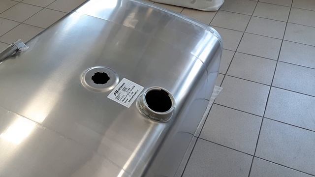 Обзор на алюминиевый бак 495л для DAF XF95/105: Все, что нужно знать перед покупкой и установкой