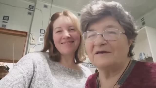 В ГОСТЯХ У РОДИТЕЛЕЙ катаемся с горки 19.01.25