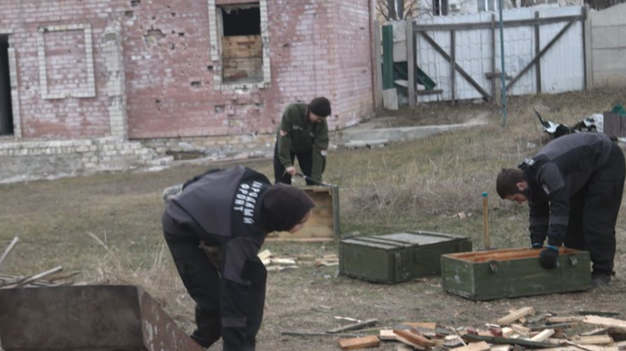 Югорские студенты побывали с гуманитарной миссией в Донбассе