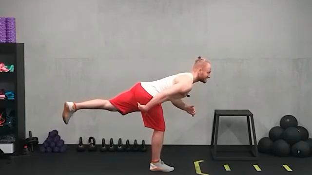 Наклоны на 1 ноге Hinge single leg