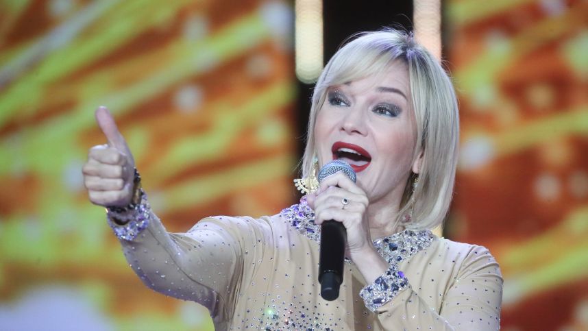 Беременность или переутомление? Почему Татьяна Буланова оказалась под капельницей после концерта