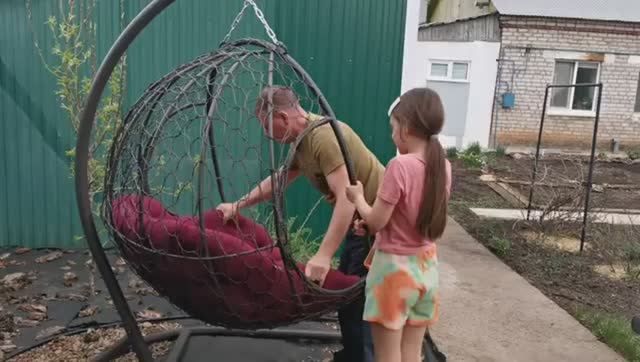 Отправляю на авито заказ многолетников ПОСТАВИЛИ САДОВЫЕ КАЧЕЛИ 24.04.2025