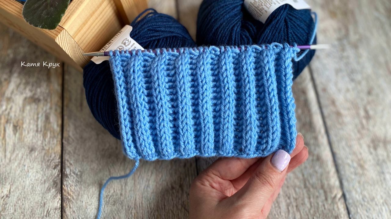 Пышная английская резинка 2х2. Идеальный вариант для стильных снудов, шарфов и шапок!