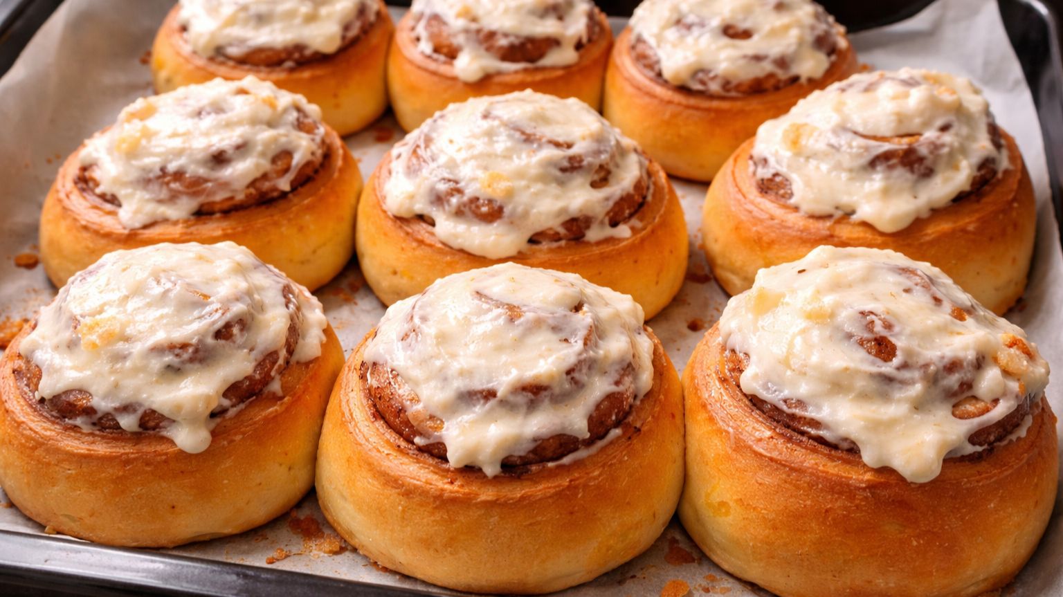 Тыквенные синнабоны — мягкие, как пух! С корицей и нежным кремом