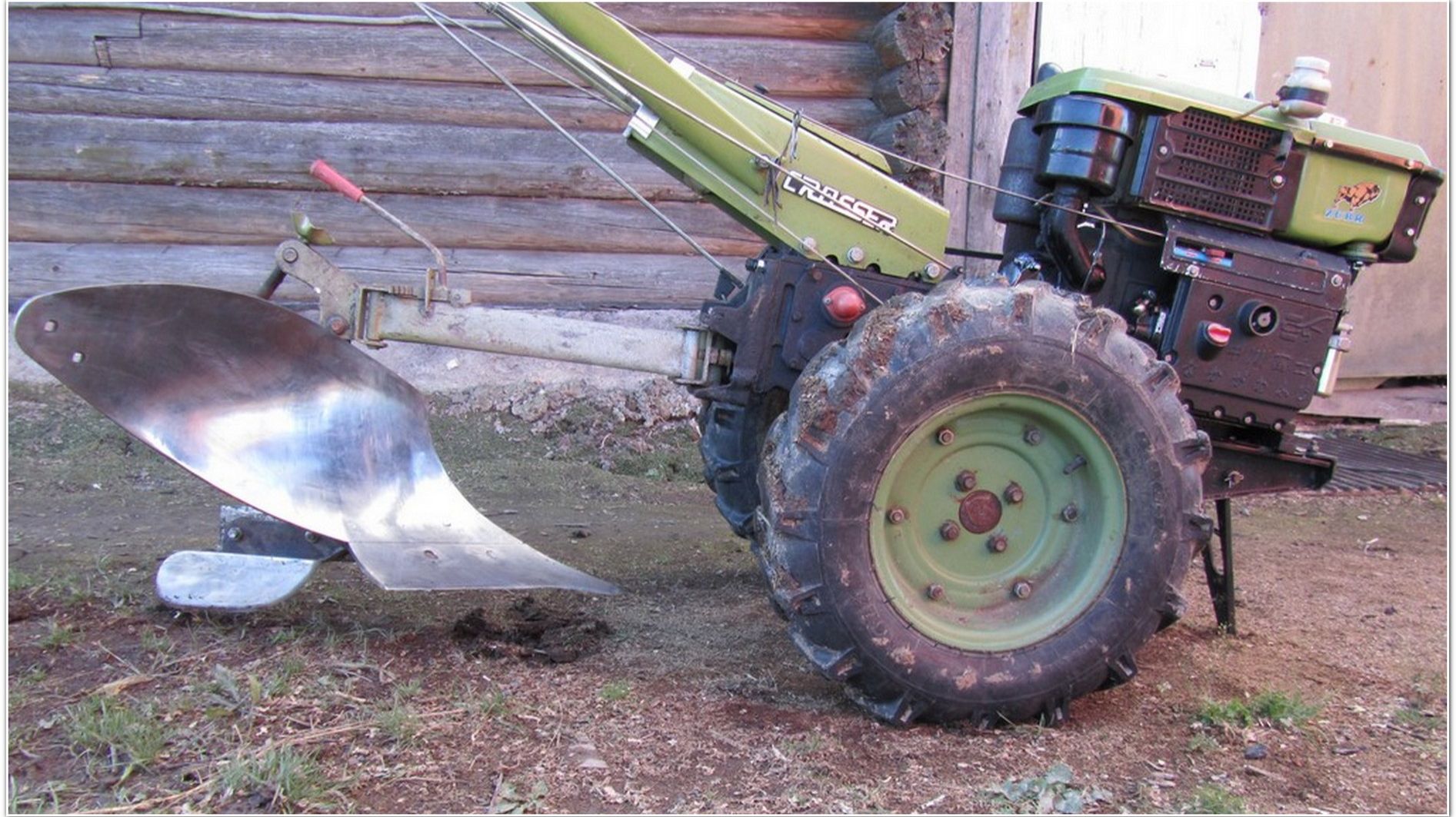 Большой плуг для тяжелого мотоблока CROSSER CR-M10 2016 год.