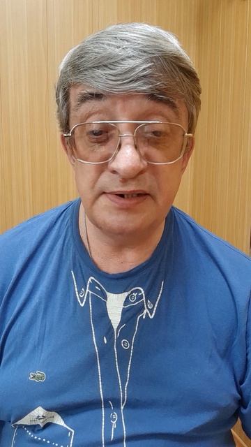 Анекдот про рыбалку и около неё про акулу и виндсерфера