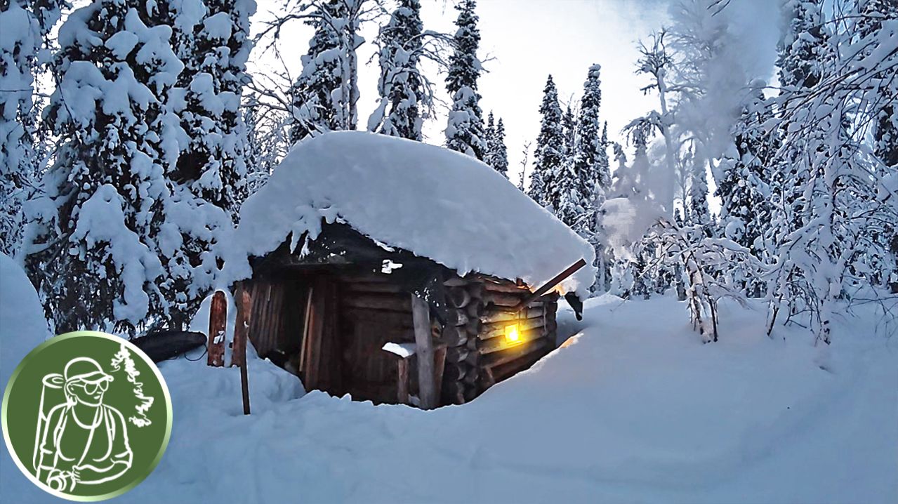 Одна в избе-конуре посреди северной тайги