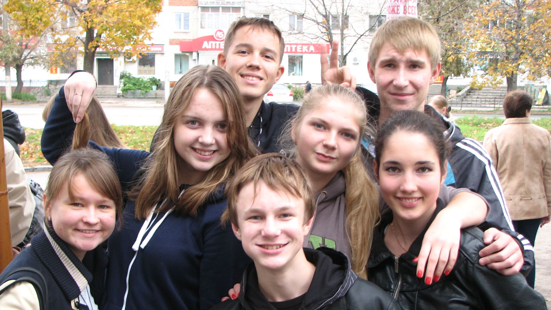 «ВЫПУСК – 2015» ИЗ ВОСЬМОГО КЛАССА – В 9-Й, из мая в сентябрь 2012 года ДЗЕРЖИНСК ИСТОРИЯ 20-й ШКОЛЫ