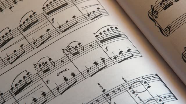 УЧАСТИЕ МАЛОЙ ГРУППЫ ПЕНИЕМ: "СВЯТ ГОСПОДЬ"