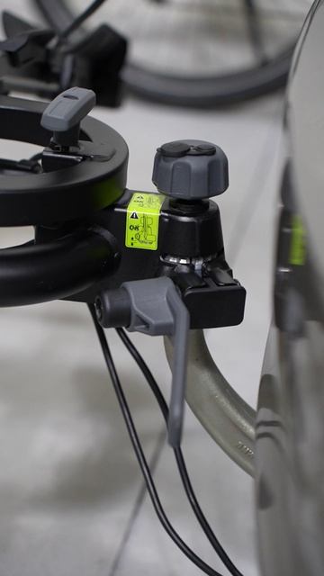 Велокрепление на фаркоп Buzzrack E-Hornet 3