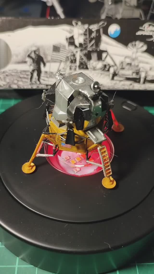 «Орёл» (LM-5) — лунный модуль, служил пилотируемым посадочным модулем в рамках программы Аполлон 11