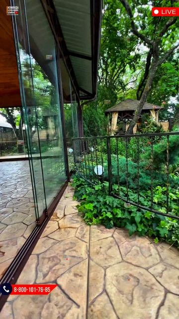 Безрамное остекление беседки в Винотеррии