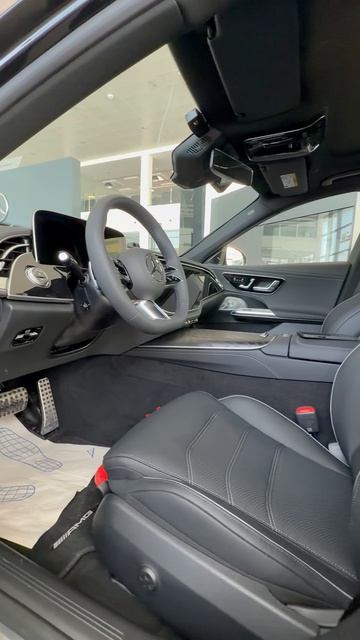 2025 Mercedes-Benz E300