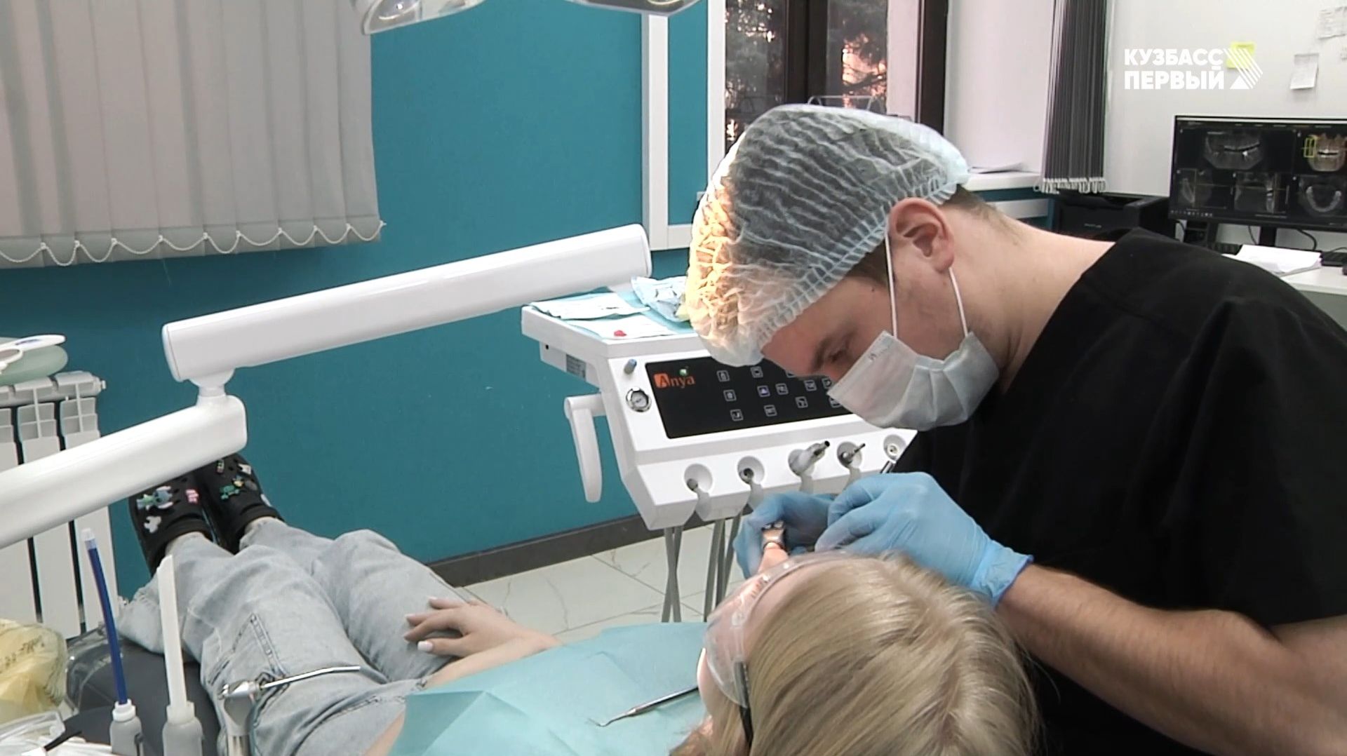 Здоровая улыбка России. Можно ли зубную нить заменить на обычную?