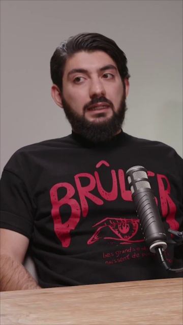 Почему «ПОМОЩЬ клиенту» — это ЛОВУШКА в продажах