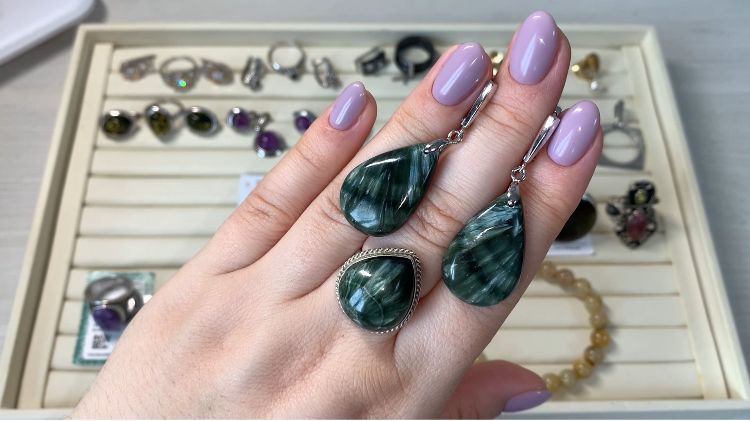 СЕРЕБРО. ИЗДЕЛИЯ Б/У. 2.04.2026 МАХ . BIP. +79024906222