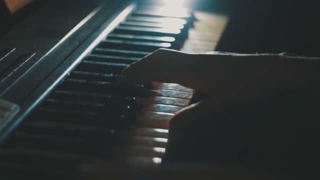 "ДАЛЕКО, ДАЛЕКО, ДАЛЕКО" - УЧАСТИЕ ХОРА