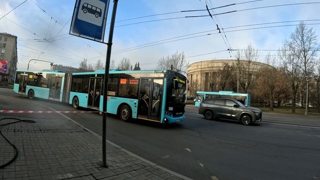 под водопадом миг!)