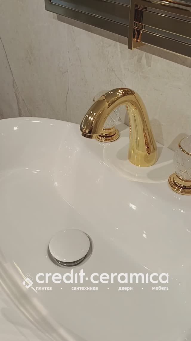 Мебельная композиция для ванной комнаты от итальянской фабрики Оазис