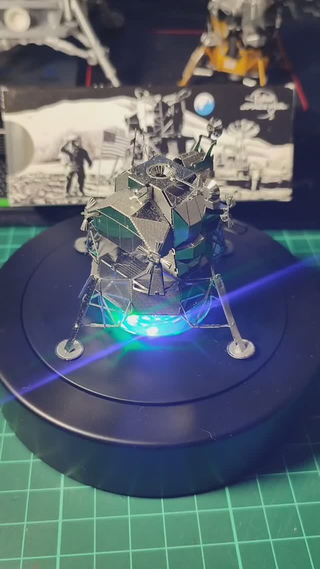 «Орёл» (Eagl) Лунный модуль (LM-5) миссии «Аполлон-11» совершивший первую посадку на Луну 20.07.1969