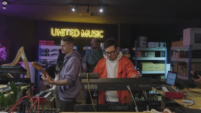 Kim & Buran [live band]