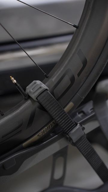 Велобагажник на фаркоп Buzzrack Eazzy 4