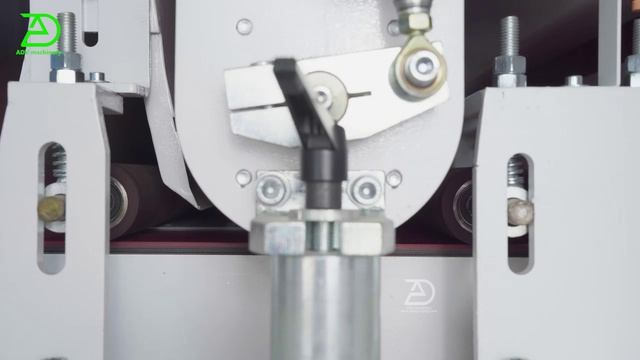 How Does the ADV-RWR Edge Rounding Deburring Machine Remove Oxide and Chamfer Stainless Steel Edges?