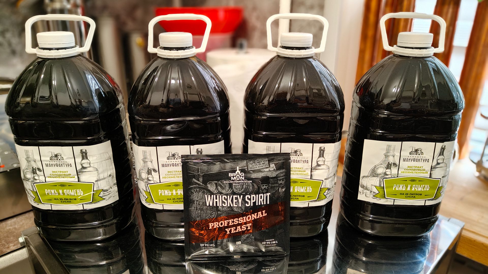 Рожь - Ячмень / Жирный дистиллят для длительной выдержки в дубовой бочке.