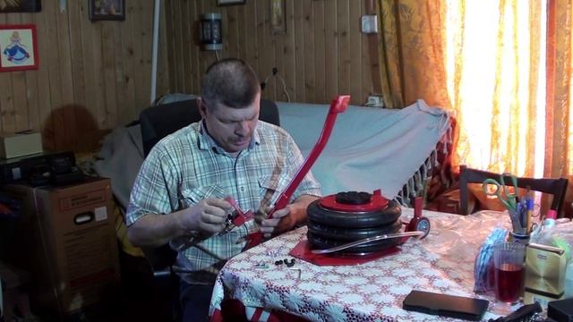Распаковка и Обзор подкатного пневматического домкрата 3 тонны