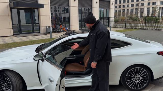 Mercedes CLE 200 белый