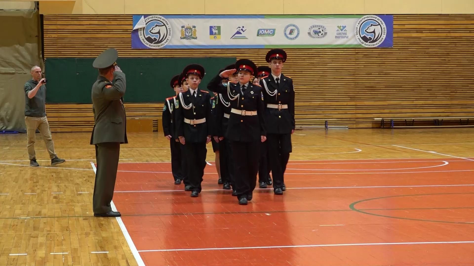 Школьники Белоярского соревновались в «Зарнице 2.0»