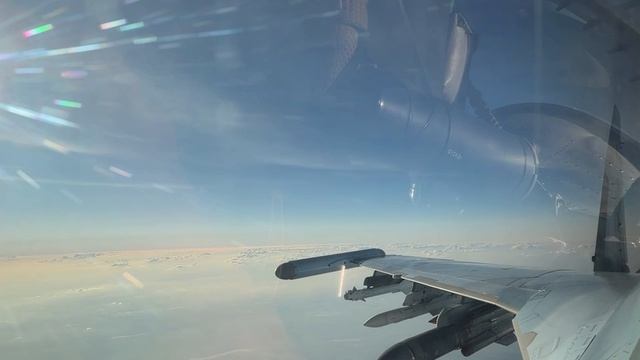 Истребитель Су-35с.